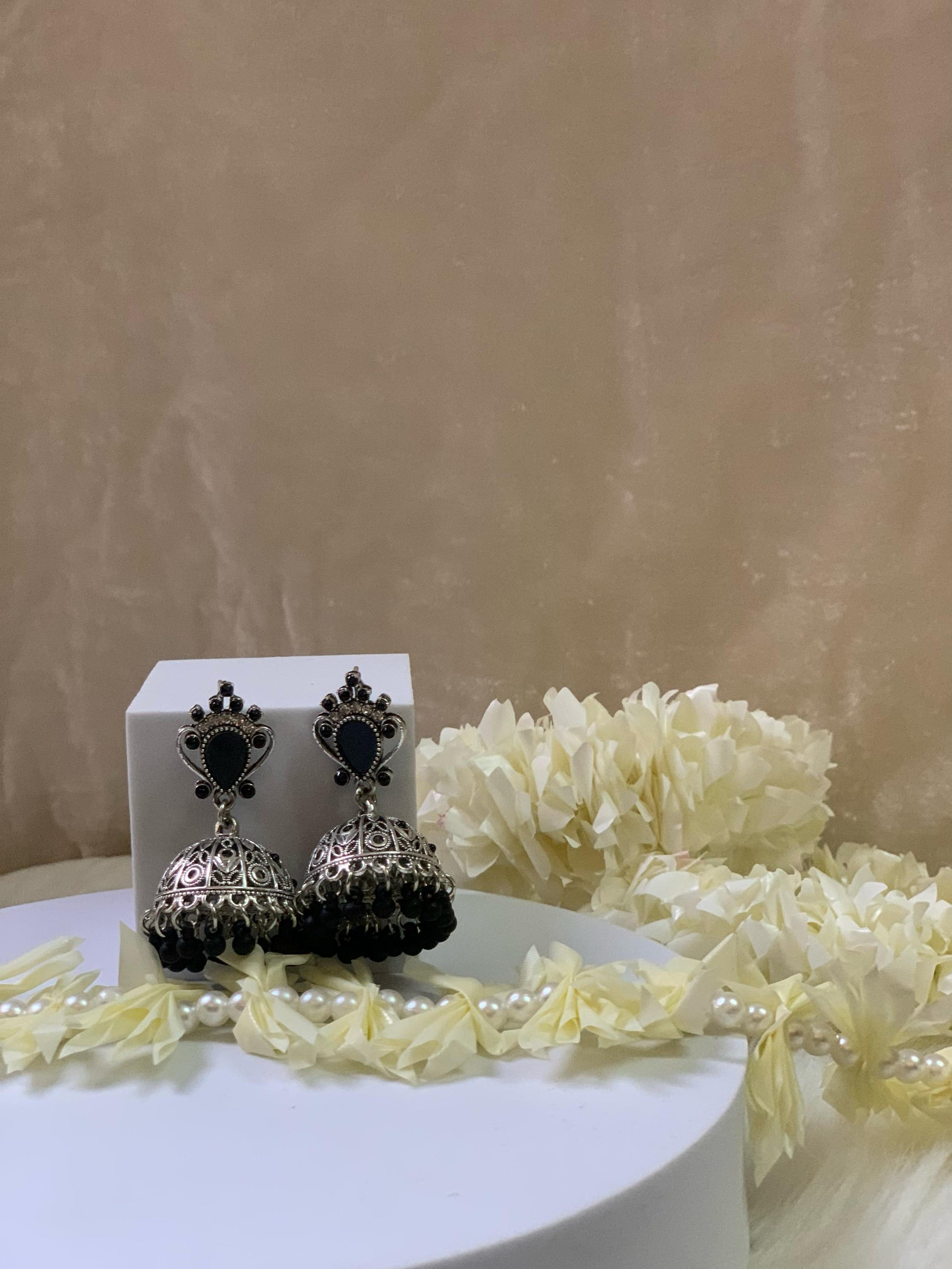 Booti Jhumkay (Black) – Mystree Store