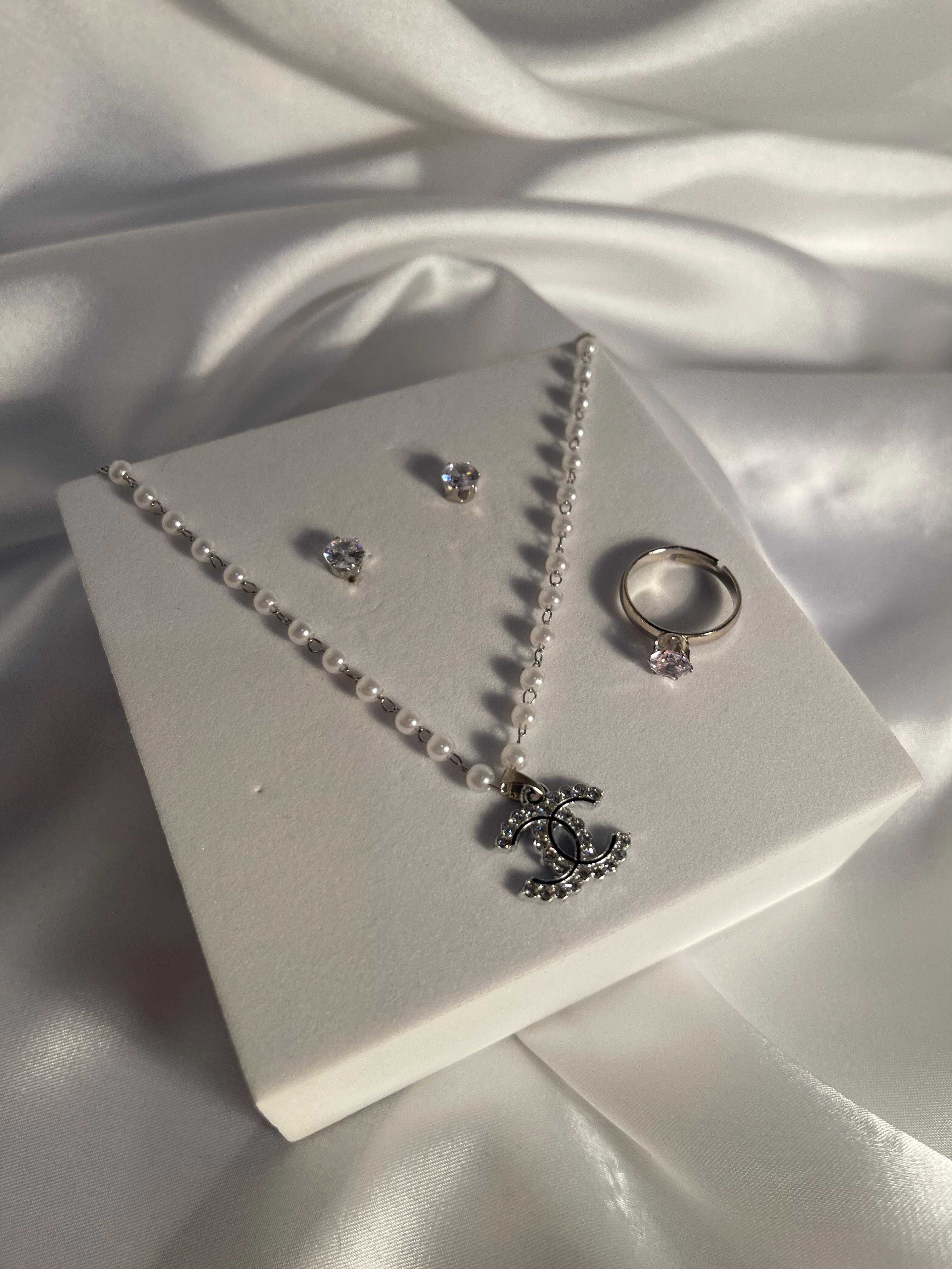 004-Everyday Grace Pendant Set – Mystree Store